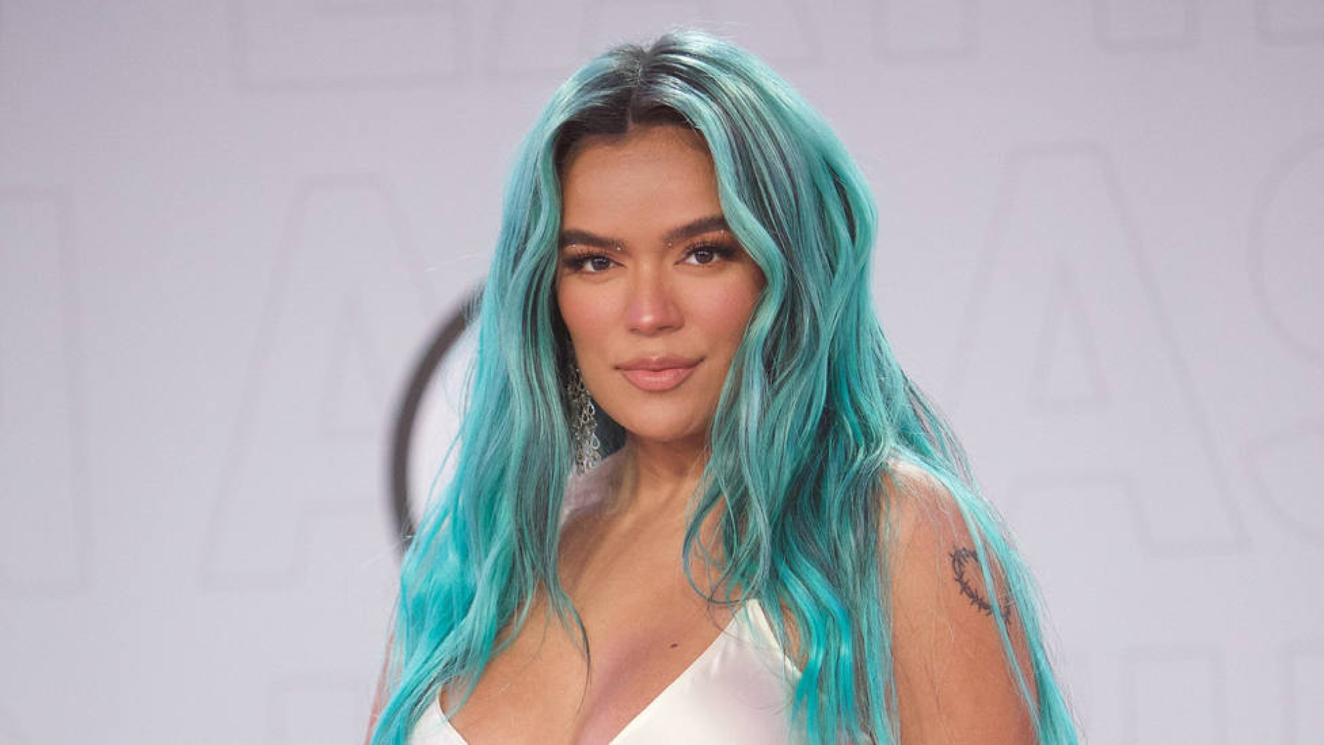 Karol G lanza la portada de 'Mañana Será Bonito', su nuevo disco que está al caer