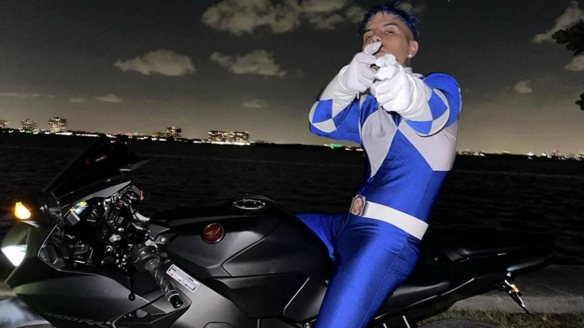 ‘Ron Cola’: el temazo viral de Rauw Alejandro que ya tiene videoclip