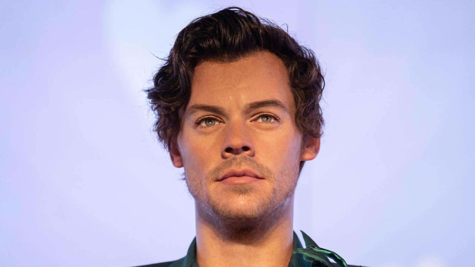 Harry Styles y el cambio de 'look' con el que le han cazado y que ...